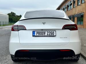 Balts Tesla Model Y 2023 Tallina, ar dzinēja tilpumu 0.00 L un nobraukumu 89 tūkst. km par 33800 €, foto 5 vietnē AUTOMOTO.COM.LV