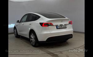 Белый Тесла Модель Y 2023 в Таллин, объемом двигателя 0.00 л и пробегом 78 тыс. км за 34500 €, фото 4 на AUTOMOTO.COM.LV