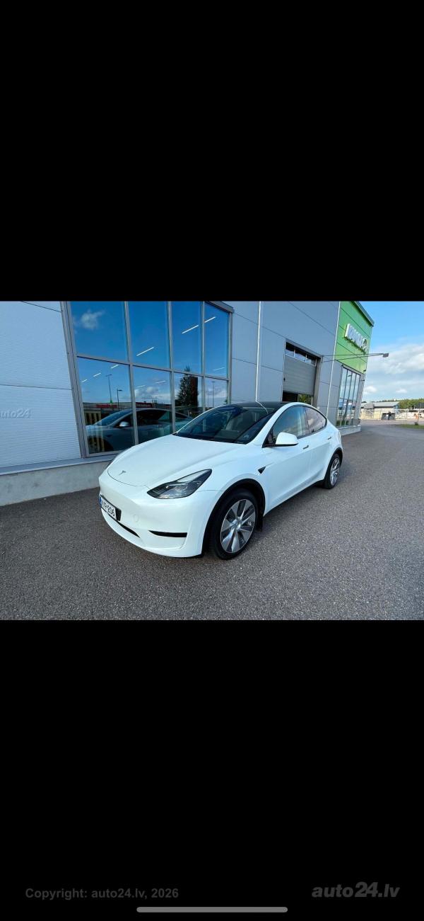 White Tesla Model Y 2023 in Voru, with an engine capacity of 0.00 L and mileage of 59 thousand km for 33890 €, photo 1 on AUTOMOTO.COM.LV