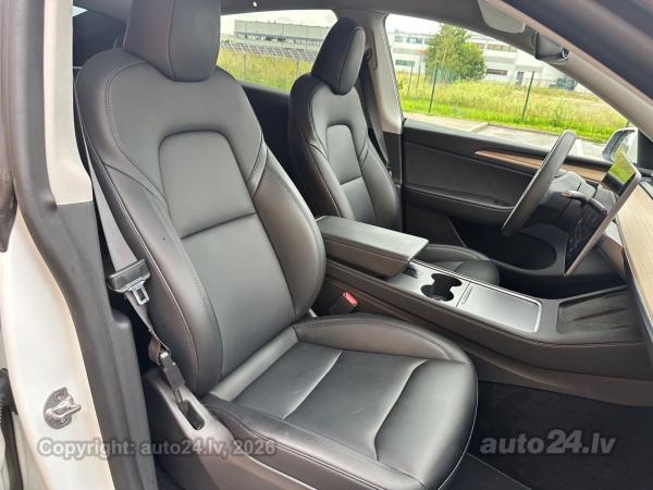 Tesla Model Y 2023 Tallina vietnē Balts Tesla Model Y 2023 Tallina, ar dzinēja tilpumu 0.00 L un nobraukumu 99 tūkst. km par 33700 €, foto 9 vietnē AUTOMOTO.COM.LV