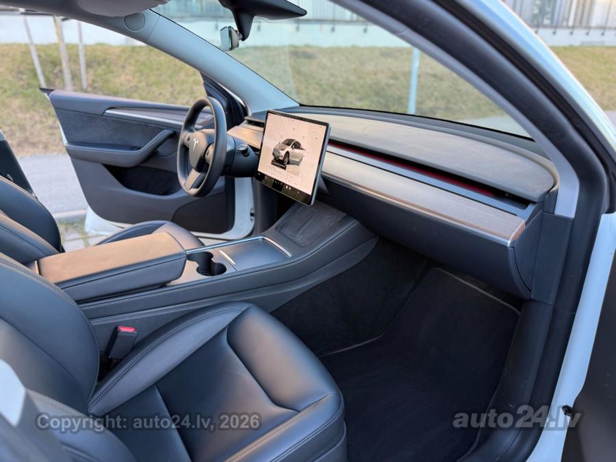 Balts Tesla Model Y 2023 Tallina, ar dzinēja tilpumu 0.00 L un nobraukumu 50 tūkst. km par 36999 €, foto 12 vietnē AUTOMOTO.COM.LV