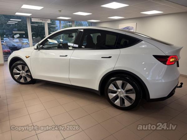 Tesla Model Y 2023 Tartu vietnē Balts Tesla Model Y 2023 Tartu, ar dzinēja tilpumu 0.00 L un nobraukumu 126 tūkst. km par 33999 €, foto 3 vietnē AUTOMOTO.COM.LV