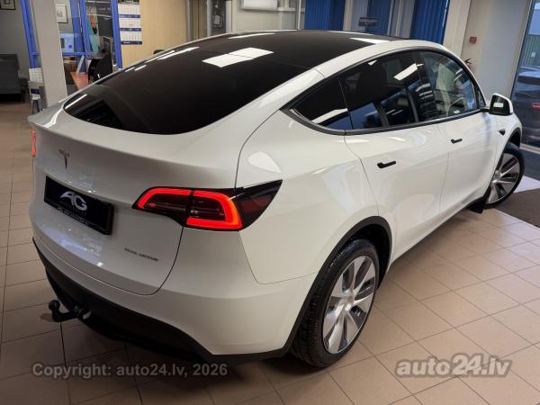 Tesla Model Y 2023 Tartu vietnē Balts Tesla Model Y 2023 Tartu, ar dzinēja tilpumu 0.00 L un nobraukumu 126 tūkst. km par 33999 €, foto 5 vietnē AUTOMOTO.COM.LV