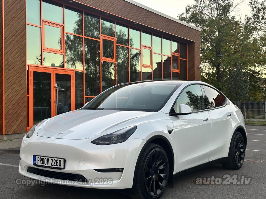 Balts Tesla Model Y 2023 Tallina, ar dzinēja tilpumu 0.00 L un nobraukumu 169 tūkst. km par 25900 €, foto 1 vietnē AUTOMOTO.COM.LV