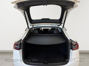 White Tesla Model Y 2024 in Tallinn, with an engine capacity of 0.00 L and mileage of 68 thousand km for 39900 €, photo 12 on AUTOMOTO.COM.LV