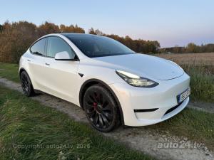 Balts Tesla Model Y 2024 Tallina, ar dzinēja tilpumu 0.00 L un nobraukumu 28 tūkst. km par 43500 €, foto 1 vietnē AUTOMOTO.COM.LV