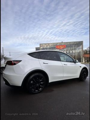 Balts Tesla Model Y 2025 Tallina, ar dzinēja tilpumu 0.00 L un nobraukumu 40 tūkst. km par 43900 €, foto 3 vietnē AUTOMOTO.COM.LV