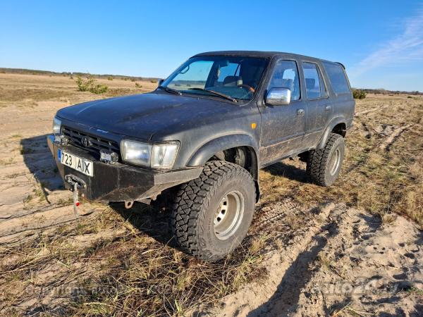 Black Toyota 4Runner 1993 in Tallinn, with an engine capacity of 3.00 L and mileage of 250 thousand km for 4000 €, photo 1 on AUTOMOTO.COM.LV
