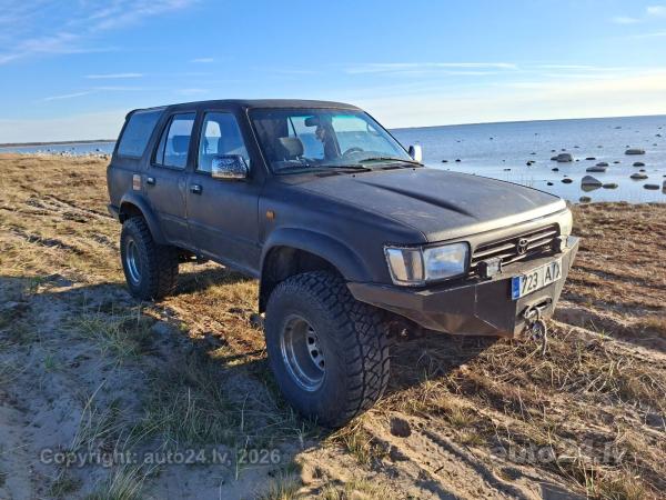 Melns Toyota 4Runner 1993 Tallina, ar dzinēja tilpumu 3.00 L un nobraukumu 250 tūkst. km par 4000 €, foto 2 vietnē AUTOMOTO.COM.LV