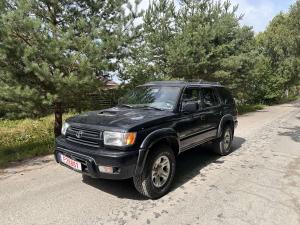 Melns Toyota 4Runner 2002 Klaipėda, ar dzinēja tilpumu 3.38 L un nobraukumu 215 tūkst. km par 7700 €, foto 1 vietnē AUTOMOTO.COM.LV