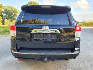 Melns Toyota 4Runner 2012 Rīga, ar dzinēja tilpumu 4.00 L un nobraukumu 326 tūkst. km par 18500 €, foto 6 vietnē AUTOMOTO.COM.LV