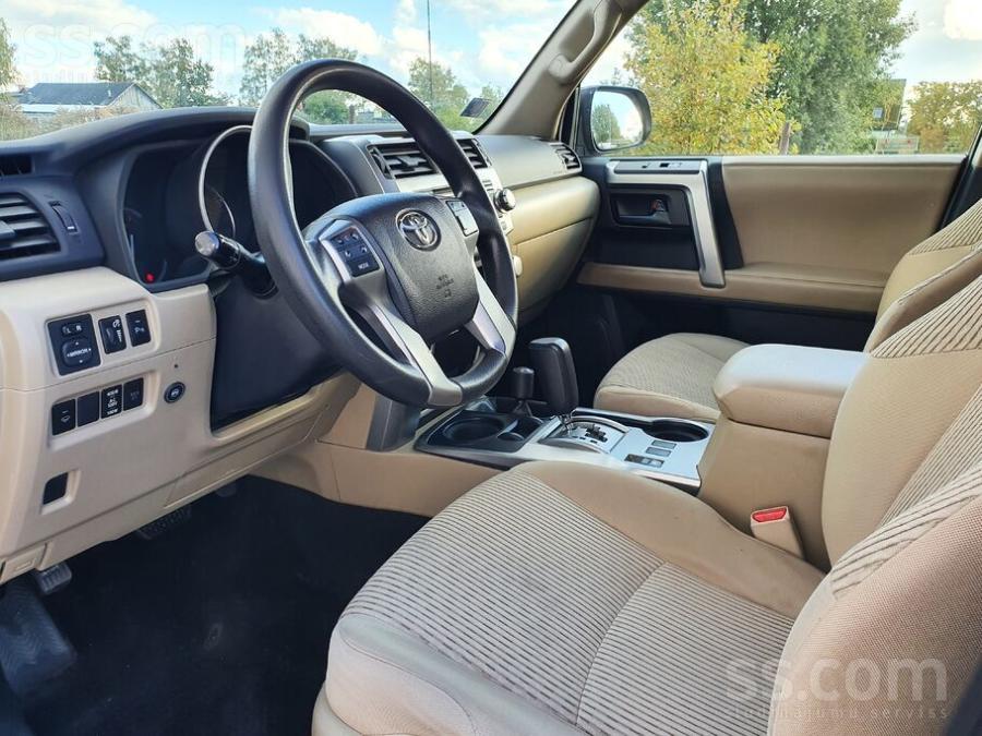 Melns Toyota 4Runner 2012 Rīga, ar dzinēja tilpumu 4.00 L un nobraukumu 326 tūkst. km par 18500 €, foto 7 vietnē AUTOMOTO.COM.LV