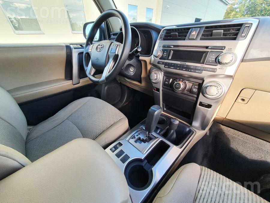 Melns Toyota 4Runner 2012 Rīga, ar dzinēja tilpumu 4.00 L un nobraukumu 326 tūkst. km par 18500 €, foto 8 vietnē AUTOMOTO.COM.LV