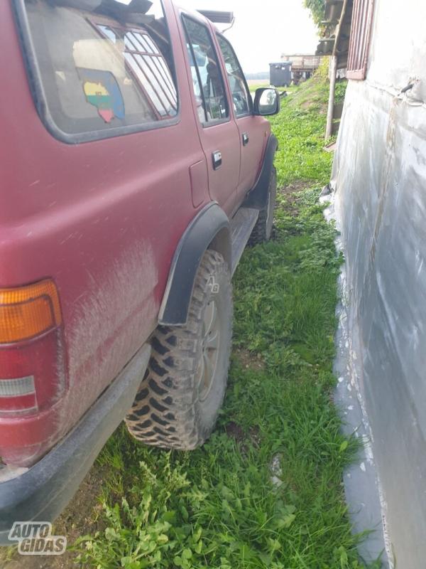 Toyota 4Runner 1995 in Radviliskis, with an engine capacity of 2.40 L and mileage of 333 thousand km for 8500 €, photo 4 on AUTOMOTO.COM.LV