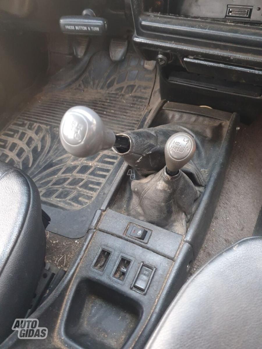 Toyota 4Runner 1995 in Radviliskis, with an engine capacity of 2.40 L and mileage of 333 thousand km for 8500 €, photo 11 on AUTOMOTO.COM.LV