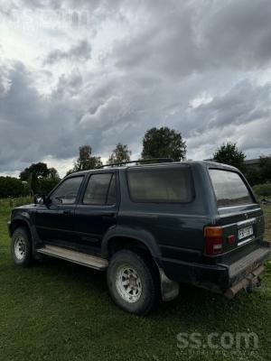 Zaļš Toyota 4Runner 1993 Saldus, ar dzinēja tilpumu 2.40 L un nobraukumu 370 tūkst. km par 3600 €, foto 5 vietnē AUTOMOTO.COM.LV