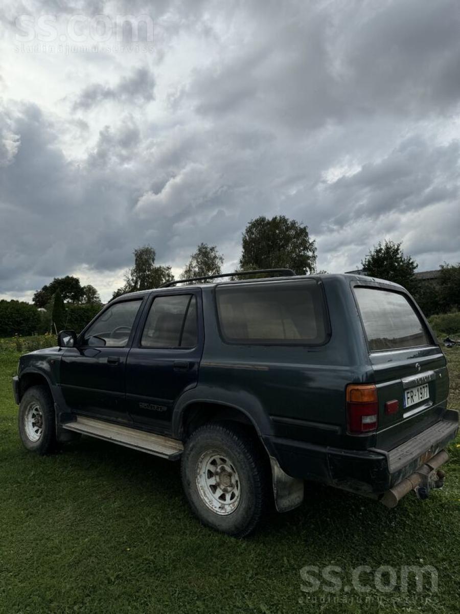 Zaļš Toyota 4Runner 1993 Saldus, ar dzinēja tilpumu 2.40 L un nobraukumu 370 tūkst. km par 3600 €, foto 5 vietnē AUTOMOTO.COM.LV
