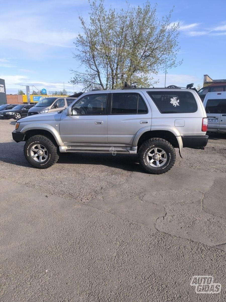 Grey Toyota 4Runner 2002 in Klaipeda, with an engine capacity of 3.40 L and mileage of 374 thousand km for 6500 €, photo 3 on AUTOMOTO.COM.LV