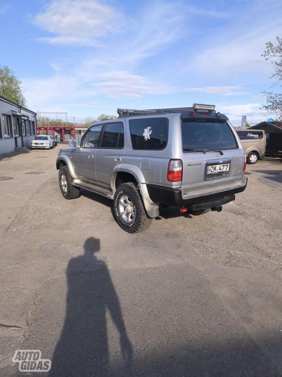 Pelēks Toyota 4Runner 2002 Klaipėda, ar dzinēja tilpumu 3.40 L un nobraukumu 374 tūkst. km par 6500 €, foto 4 vietnē AUTOMOTO.COM.LV