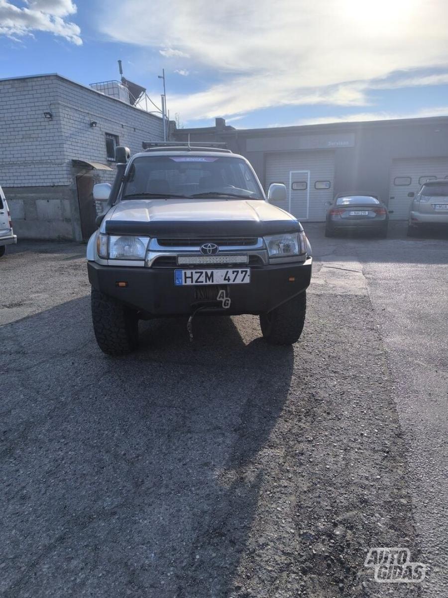 Pelēks Toyota 4Runner 2002 Klaipėda, ar dzinēja tilpumu 3.40 L un nobraukumu 374 tūkst. km par 6500 €, foto 8 vietnē AUTOMOTO.COM.LV