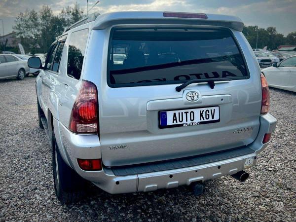 Grey Toyota 4Runner 2004 in Kaunas, with an engine capacity of 4.00 L and mileage of 230 thousand km for 8499 €, photo 3 on AUTOMOTO.COM.LV