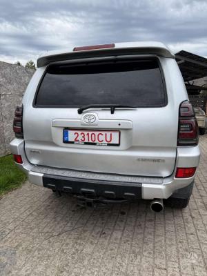 Grey Toyota 4Runner 2004 in Klaipeda, with an engine capacity of 4.70 L and mileage of 420 thousand km for 13000 €, photo 3 on AUTOMOTO.COM.LV