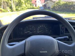 Sarkans Toyota 4Runner 1991 Cēsis, ar dzinēja tilpumu 2.40 L un nobraukumu 364 tūkst. km par 4700 €, foto 7 vietnē AUTOMOTO.COM.LV