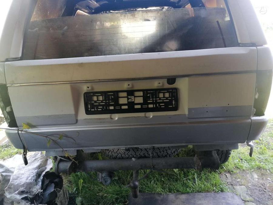 Balts Toyota 4Runner 1989 Marijampole, ar dzinēja tilpumu 2.40 L un nobraukumu 195 tūkst. km par 950 €, foto 3 vietnē AUTOMOTO.COM.LV