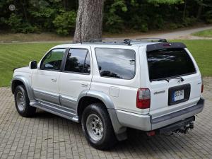 White Toyota 4Runner 2001 in Vilnius, with an engine capacity of 3.40 L and mileage of 288 thousand km for 7700 €, photo 7 on AUTOMOTO.COM.LV