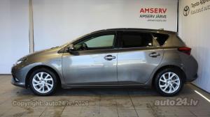 Beige Toyota Auris 2019 in Tallinn, with an engine capacity of 1.80 L and mileage of 157 thousand km for 12990 €, photo 3 on AUTOMOTO.COM.LV