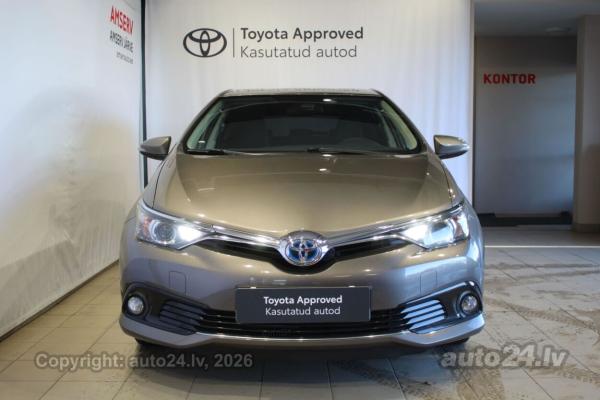 Smilšu krāsa Toyota Auris 2019 Tallina, ar dzinēja tilpumu 1.80 L un nobraukumu 157 tūkst. km par 12990 €, foto 5 vietnē AUTOMOTO.COM.LV