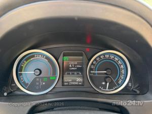 Smilšu krāsa Toyota Auris 2015 Tallina, ar dzinēja tilpumu 1.80 L un nobraukumu 299 tūkst. km par 6200 €, foto 8 vietnē AUTOMOTO.COM.LV