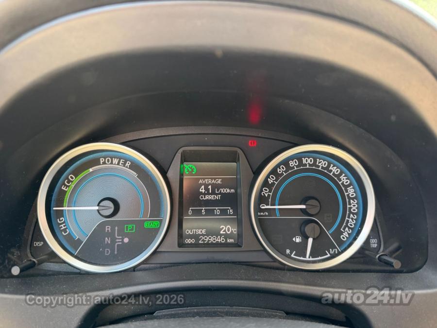 Smilšu krāsa Toyota Auris 2015 Tallina, ar dzinēja tilpumu 1.80 L un nobraukumu 299 tūkst. km par 6200 €, foto 8 vietnē AUTOMOTO.COM.LV