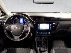 Smilšu krāsa Toyota Auris 2016 Tallina, ar dzinēja tilpumu 1.60 L un nobraukumu 172 tūkst. km par 9990 €, foto 6 vietnē AUTOMOTO.COM.LV