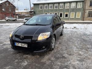Black Toyota Auris 2007 in Riga, with an engine capacity of 1.60 L and mileage of 194 thousand km for 3100 €, photo  on AUTOMOTO.COM.LV