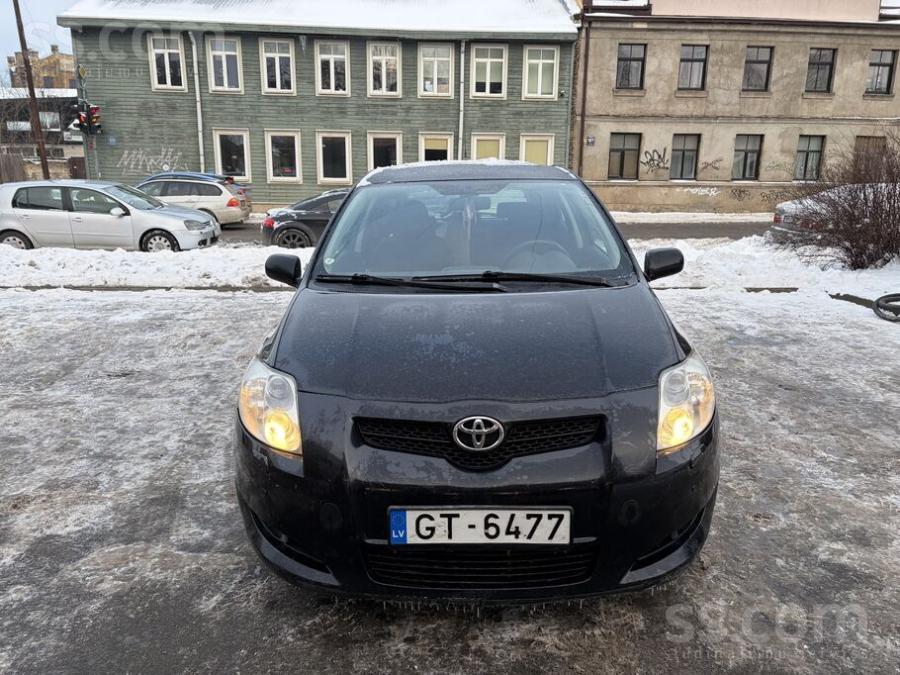 Melns Toyota Auris 2007 Rīga, ar dzinēja tilpumu 1.60 L un nobraukumu 194 tūkst. km par 3100 €, foto 5 vietnē AUTOMOTO.COM.LV