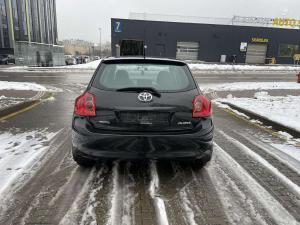 Black Toyota Auris 2007 in Vilnius, with an engine capacity of 1.60 L and mileage of 177 thousand km for 3300 €, photo 4 on AUTOMOTO.COM.LV