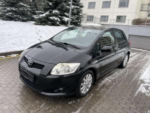 Black Toyota Auris 2007 in Vilnius, with an engine capacity of 1.60 L and mileage of 177 thousand km for 3300 €, photo 8 on AUTOMOTO.COM.LV