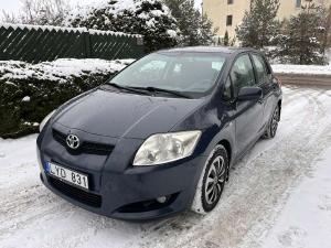 Black Toyota Auris 2007 in Vilnius, with an engine capacity of 1.36 L and mileage of 291 thousand km for 2200 €, photo  on AUTOMOTO.COM.LV