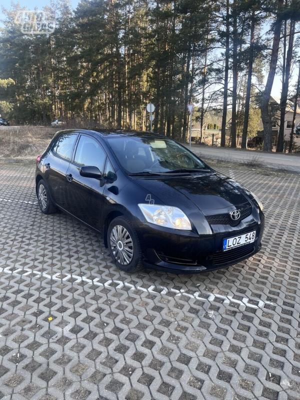 Melns Toyota Auris 2007 Viļņa, ar dzinēja tilpumu 1.40 L un nobraukumu 293 tūkst. km par 2000 €, foto 5 vietnē AUTOMOTO.COM.LV