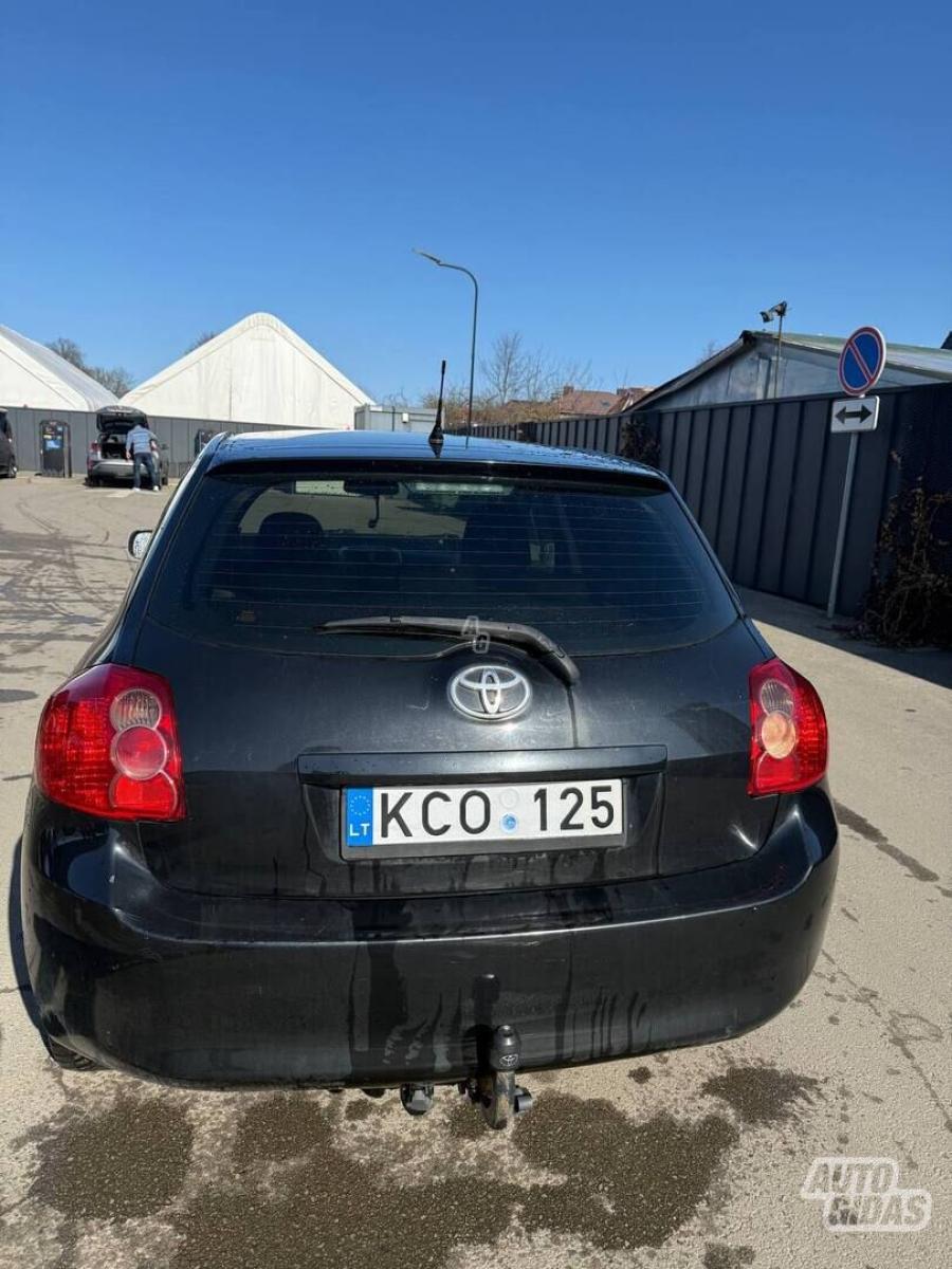 Melns Toyota Auris 2007 Klaipėda, ar dzinēja tilpumu 2.00 L un nobraukumu 328 tūkst. km par 1800 €, foto 14 vietnē AUTOMOTO.COM.LV