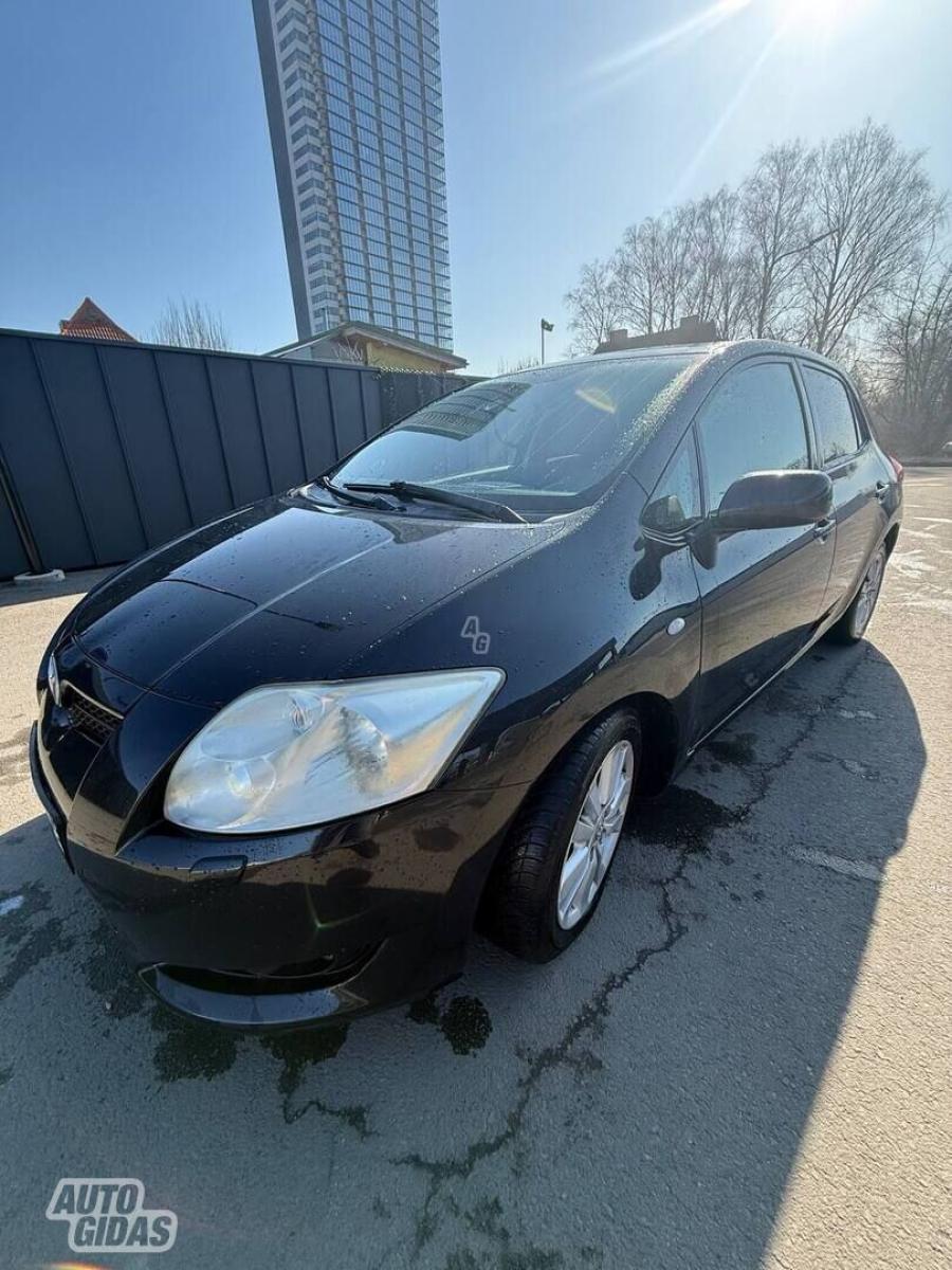 Melns Toyota Auris 2007 Klaipėda, ar dzinēja tilpumu 2.00 L un nobraukumu 328 tūkst. km par 1800 €, foto 17 vietnē AUTOMOTO.COM.LV
