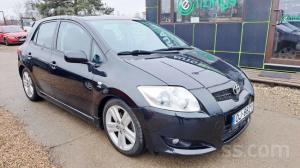 Black Toyota Auris 2007 in Riga, with an engine capacity of 2.20 L and mileage of 211 thousand km for 2700 €, photo 16 on AUTOMOTO.COM.LV