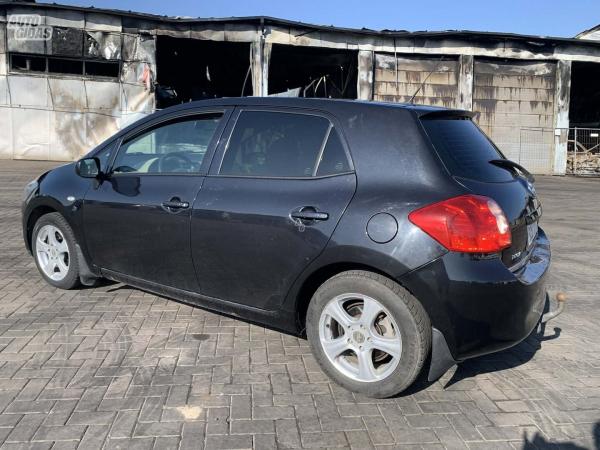 Melns Toyota Auris 2007 Marijampole, ar dzinēja tilpumu 2.00 L un nobraukumu 314 tūkst. km par 1600 €, foto 4 vietnē AUTOMOTO.COM.LV