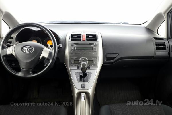 Melns Toyota Auris 2007 Tallina, ar dzinēja tilpumu 1.60 L un nobraukumu 219 tūkst. km par 999 €, foto 5 vietnē AUTOMOTO.COM.LV