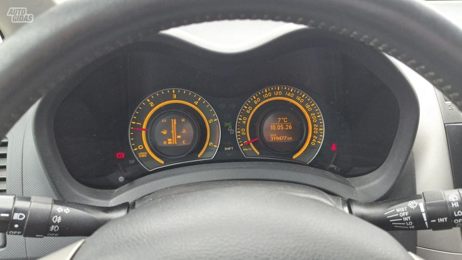 Black Toyota Auris 2007 in Vilnius, with an engine capacity of 2.00 L and mileage of 320 thousand km for 2000 €, photo 13 on AUTOMOTO.COM.LV