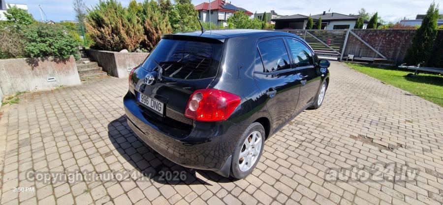 Melns Toyota Auris 2007 Tallina, ar dzinēja tilpumu 1.40 L un nobraukumu 232 tūkst. km par 2590 €, foto 4 vietnē AUTOMOTO.COM.LV