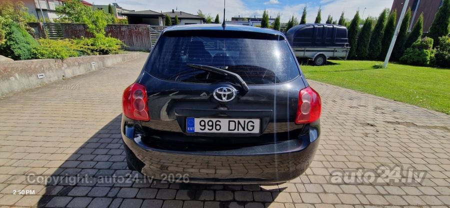 Melns Toyota Auris 2007 Tallina, ar dzinēja tilpumu 1.40 L un nobraukumu 232 tūkst. km par 2590 €, foto 9 vietnē AUTOMOTO.COM.LV