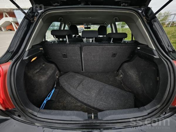 Melns Toyota Auris 2007 Rēzekne, ar dzinēja tilpumu 2.00 L un nobraukumu 319 tūkst. km par 1900 €, foto 8 vietnē AUTOMOTO.COM.LV