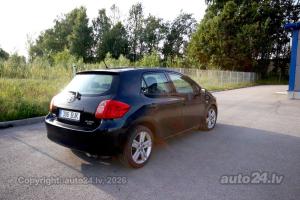 Black Toyota Auris 2007 in Tartu, with an engine capacity of 2.20 L and mileage of 281 thousand km for 2900 €, photo 8 on AUTOMOTO.COM.LV